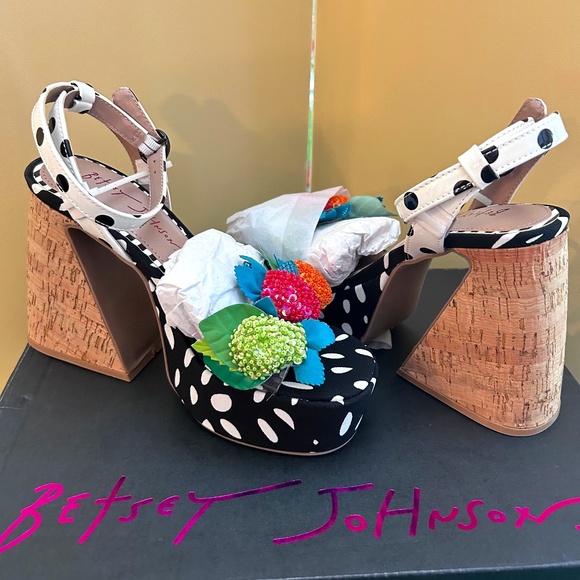 Betsey Johnson | Shoes | Nib Sprite Betsey Johnson Embellished Platform ...